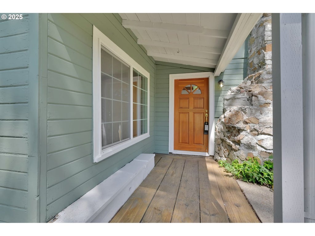 22 Prall Ln, Eugene OR | Eugene Cabin Homes For Sale