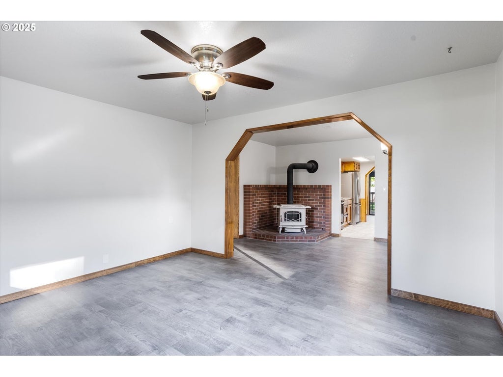 3004 Oak St, Longview Property Listing: MLS® #741722399