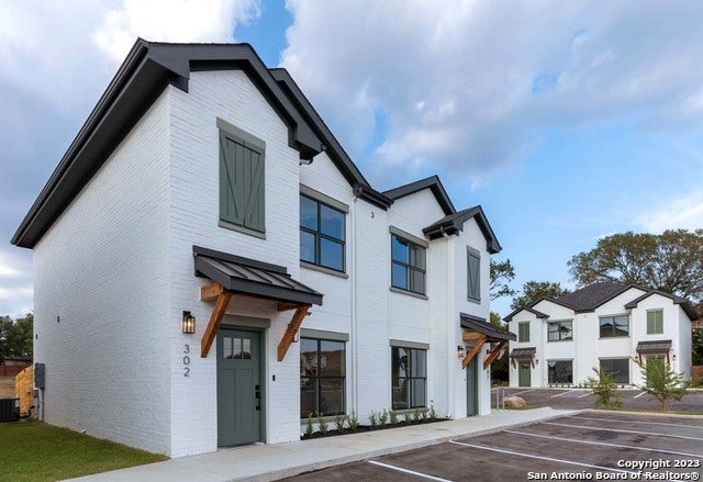 5927 Prue Rd #401, San Antonio TX Real Estate Listing - MLS® # 1889218