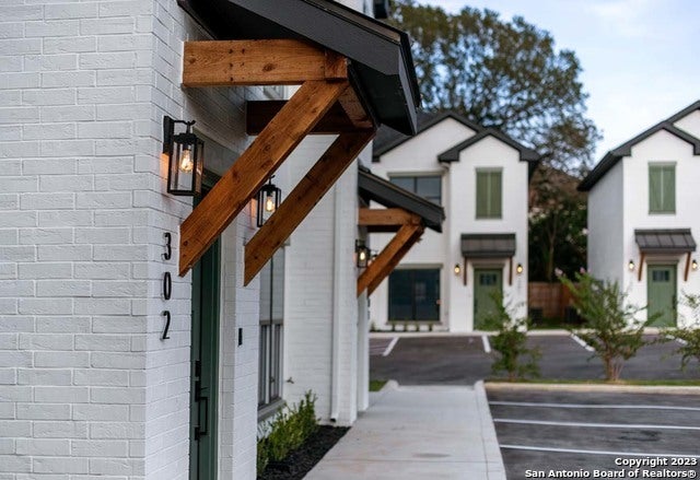 5927 Prue Rd #401, San Antonio TX Real Estate Listing - MLS® # 1889218