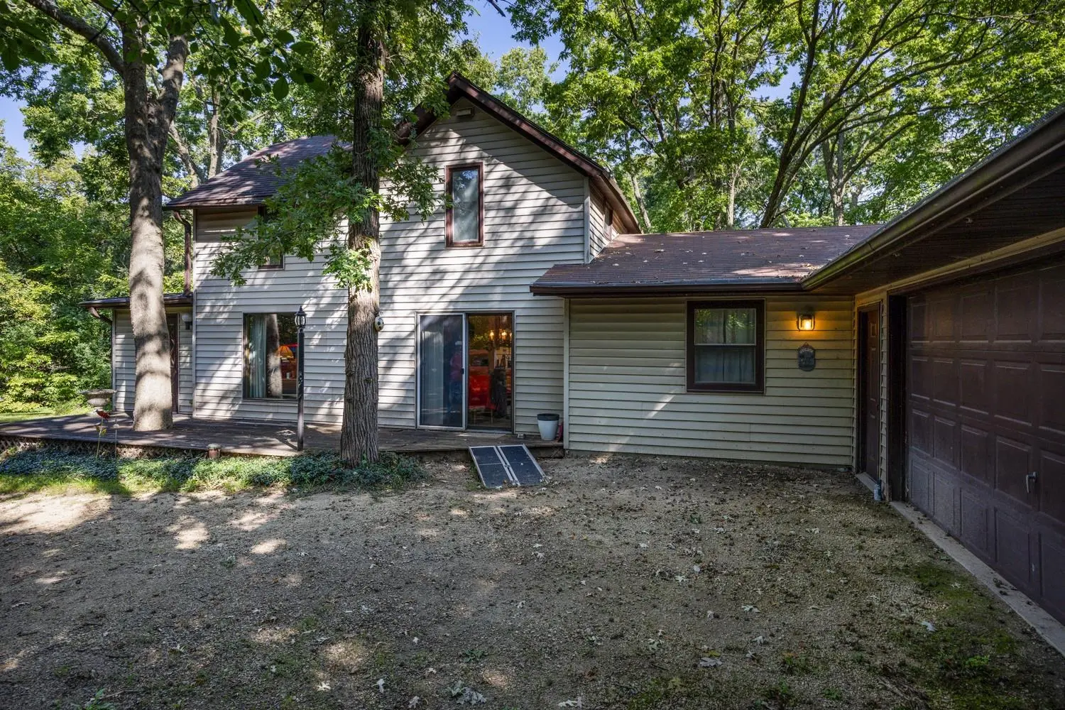 2879 S Riverside Drive, Beloit Property Listing: MLS® #2007961