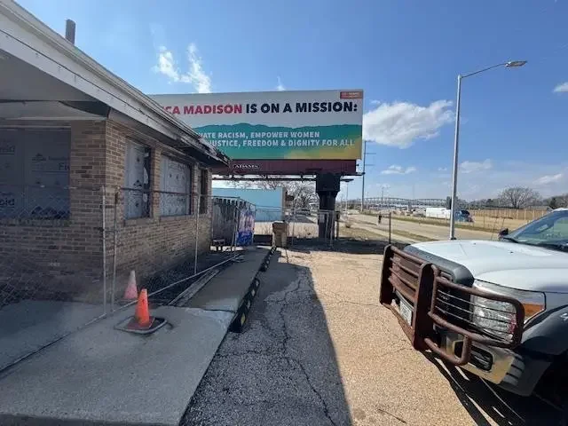 4273 W Beltline, Madison, WI - MLS# 2013988 - CommercialZip.com