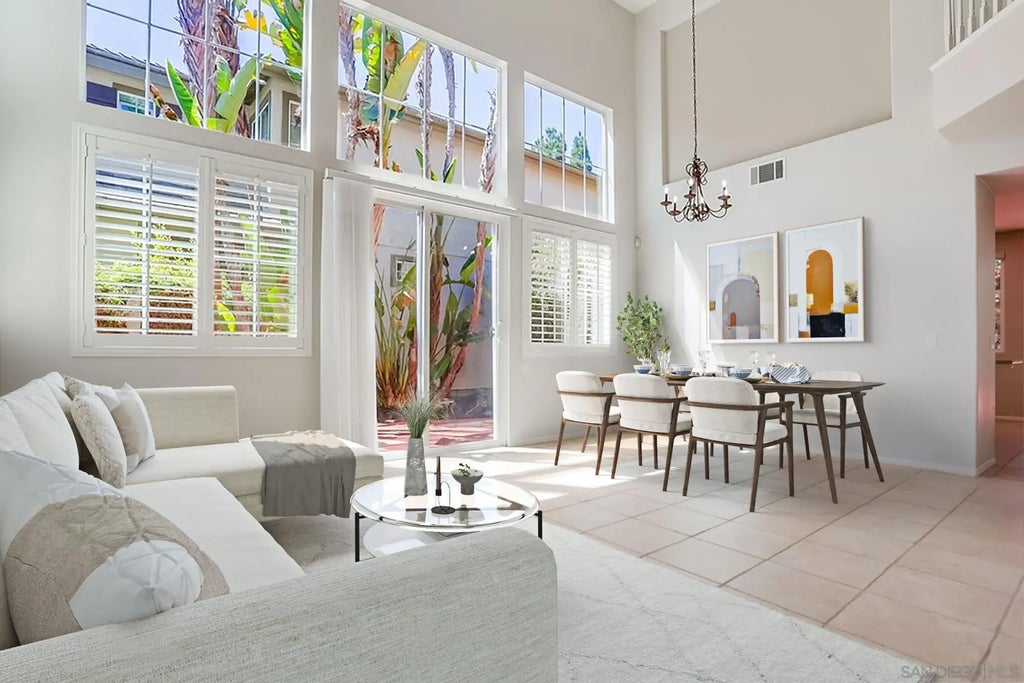 5423 Foxtail Loop, Carlsbad Property Listing: MLS® #250044310