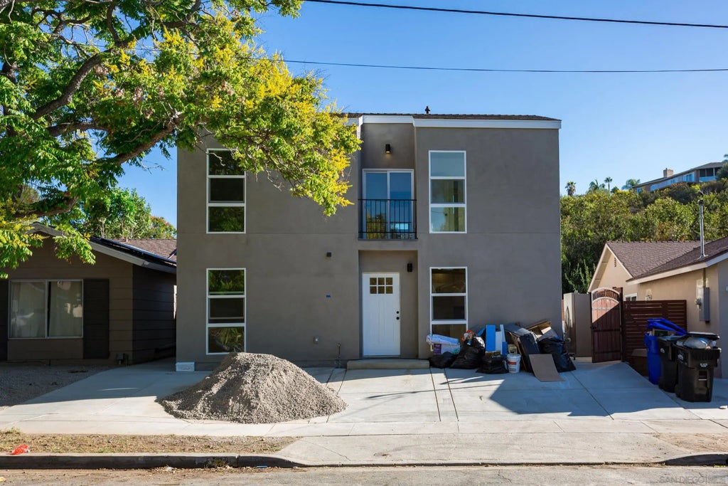 5721-23 Campanile Way, San Diego Property Listing: MLS® #250045560