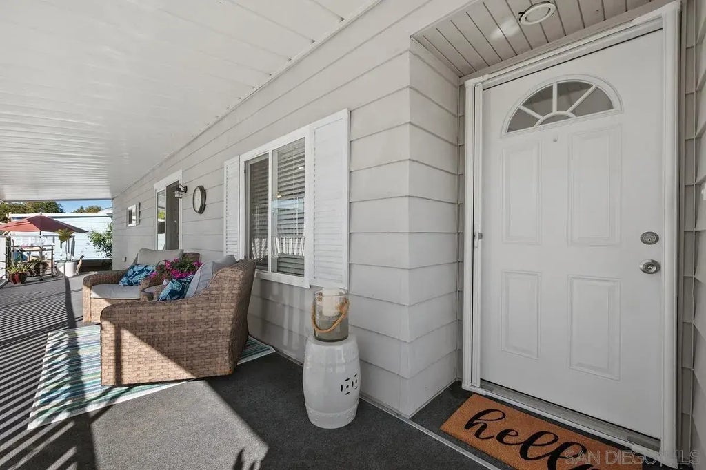 7004 San Carlos Street, Carlsbad Property Listing: MLS® #2600785