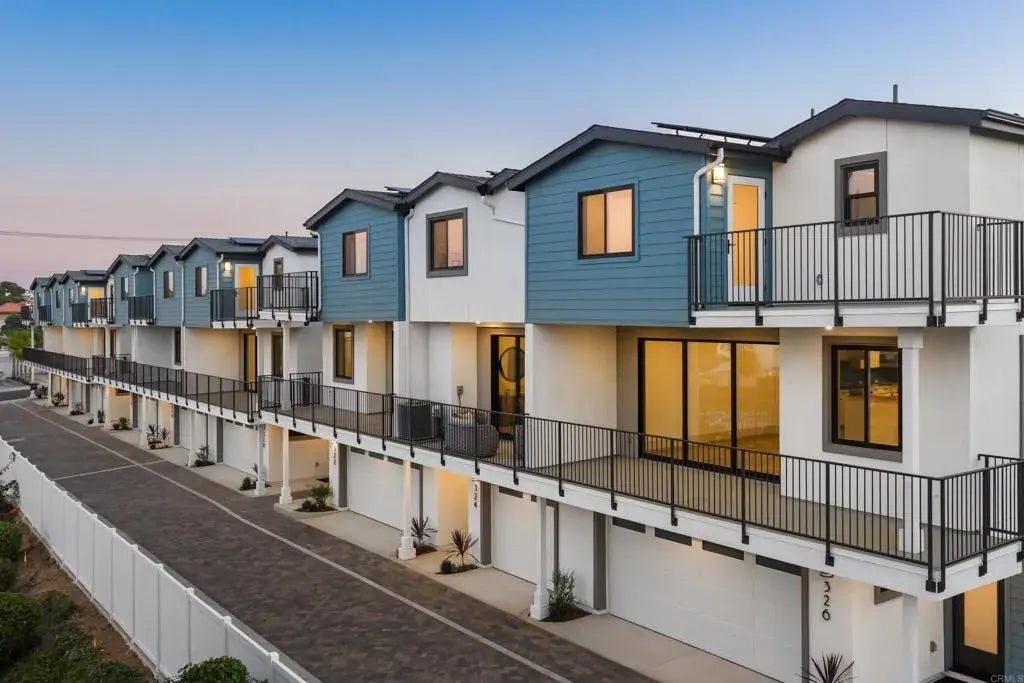 320 Chinquapin Avenue, Carlsbad Property Listing: MLS® #NDP2510981