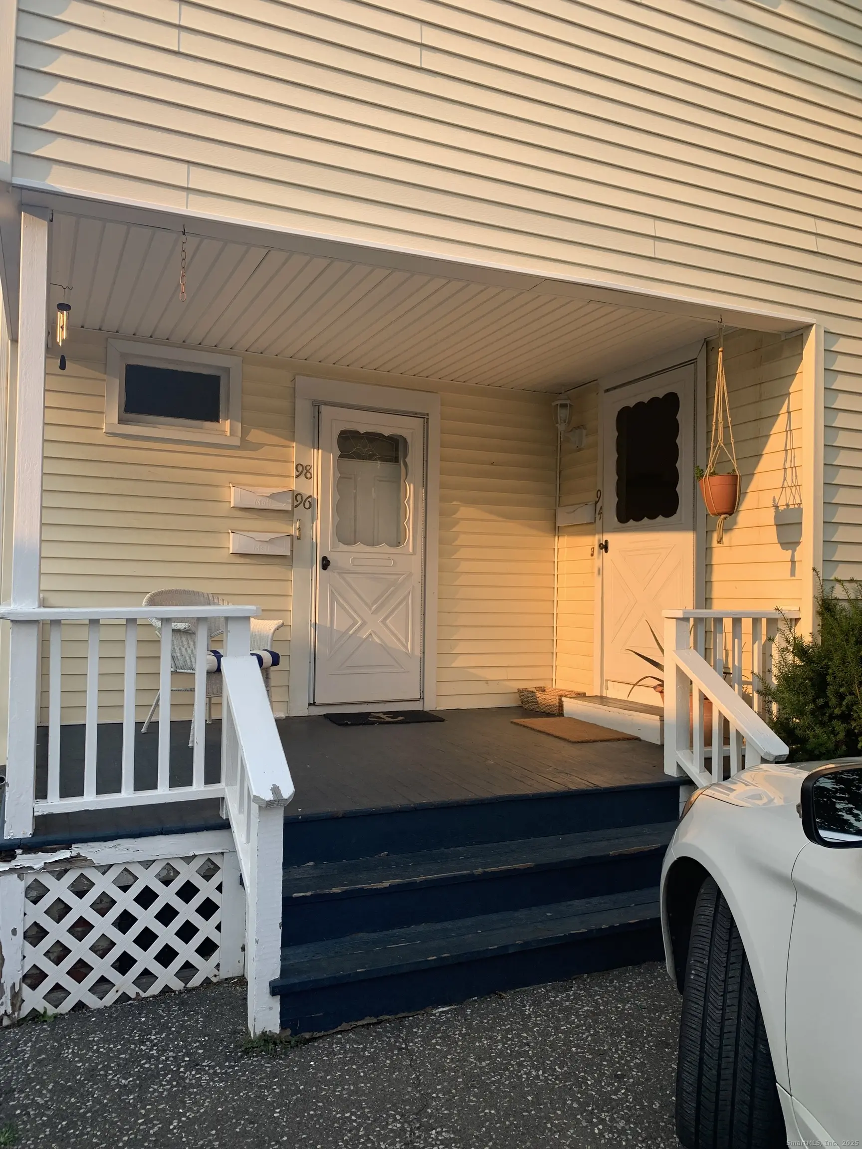 96 Seaview Terrace 2nd Floor, Bridgeport Property Listing: MLS® #24148186