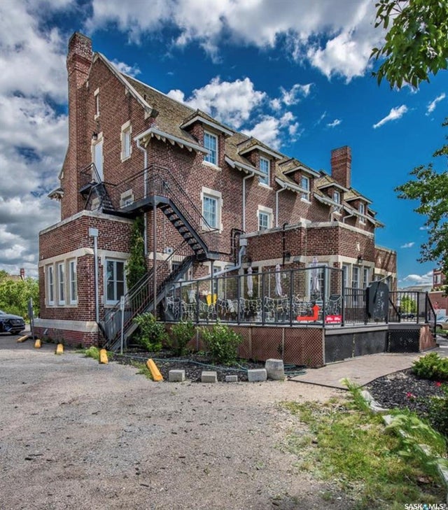 2445 Broad Street, Regina Property Listing: MLS® #SK026319