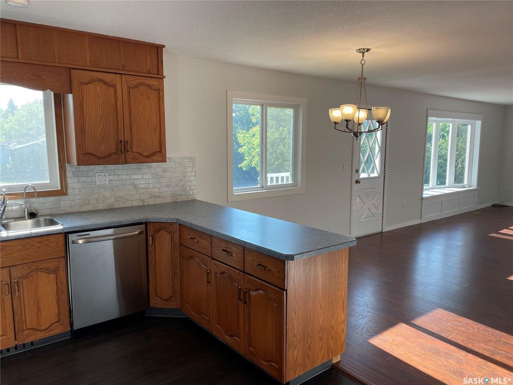 218 1st Street Nw, Wadena Property Listing: MLS® #SK024972