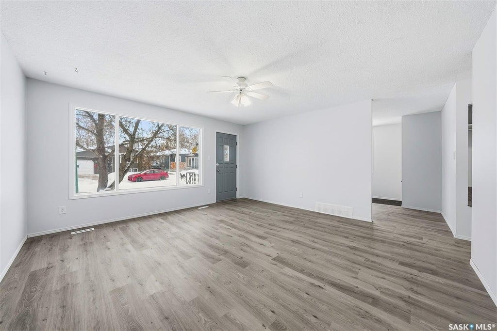 803 Carr Place, Prince Albert Home For Sale $219,900