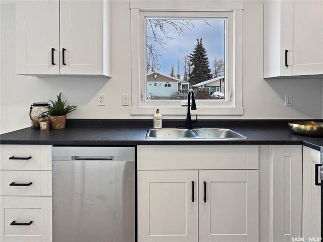 10929 Scott Drive, North Battleford Property Listing: MLS® #SK026221