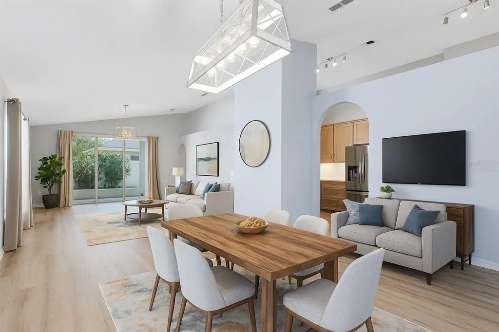 975 Cherry Valley Way, ORLANDO BRIDGE WATER. MLS# O6348638