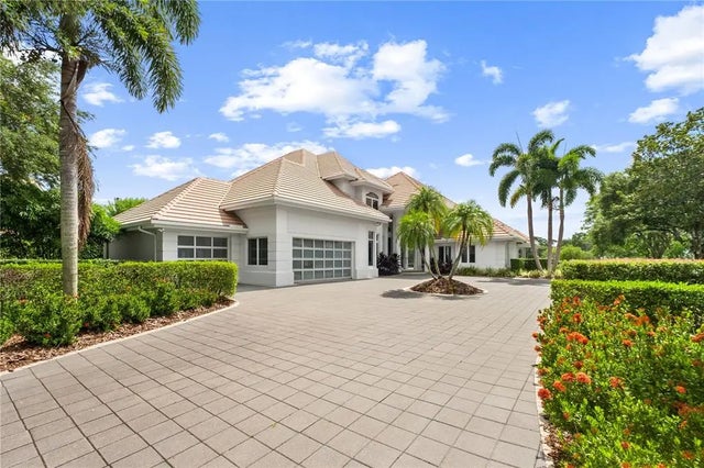 9138 Great Heron Cir, ORLANDO CYPRESS POINT PH 03. MLS# O6315245