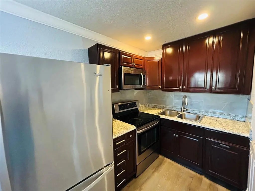 4666 Ken Knight Drive N, JACKSONVILLE Property Listing: MLS® #O6373020