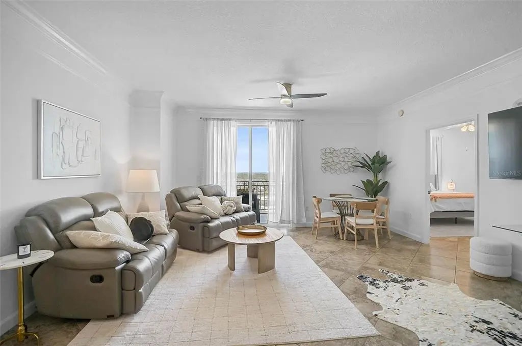 750 N Tamiami Trail 1516, SARASOTA Property Listing: MLS® #A4677920