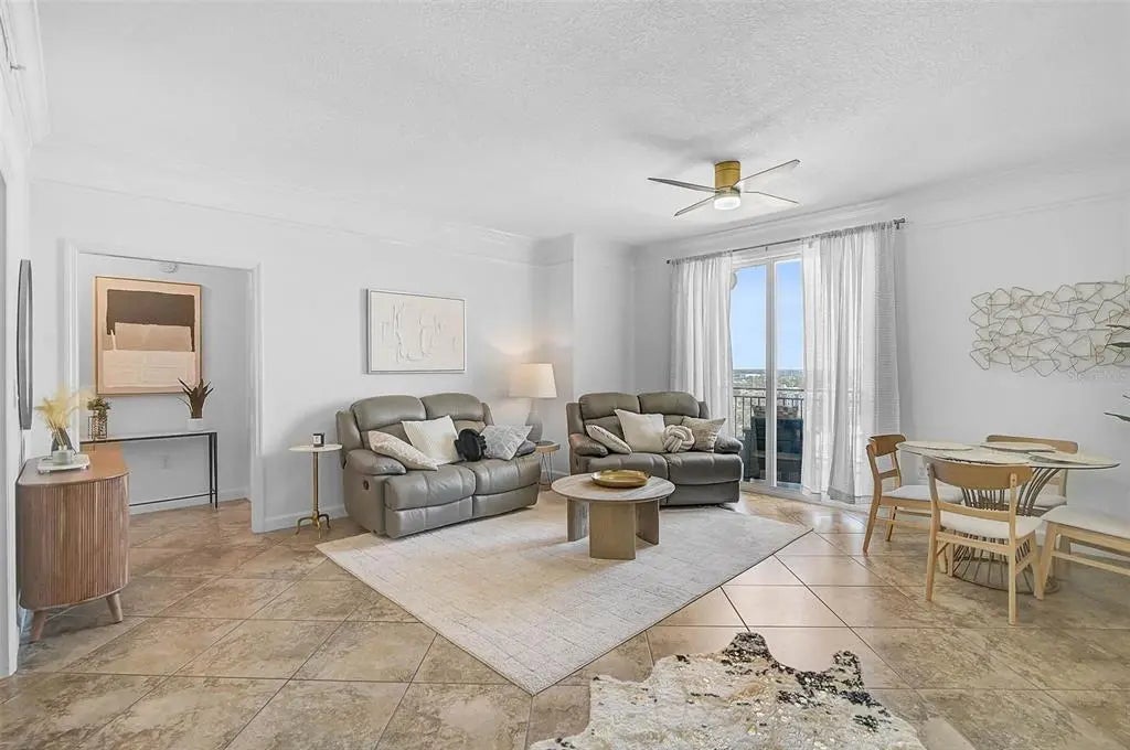 750 N Tamiami Trail 1516, SARASOTA Property Listing: MLS® #A4677920