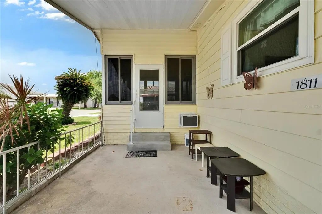 1811 Sherwood Hill Dr, LAKELAND, FL 33810 | MLS® #L4958630 | Mike ...