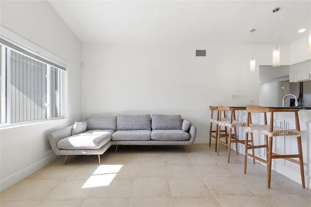 3317 Bougainvillea Street, SARASOTA, FL | MLS® N6142389 - BuySarasota.com