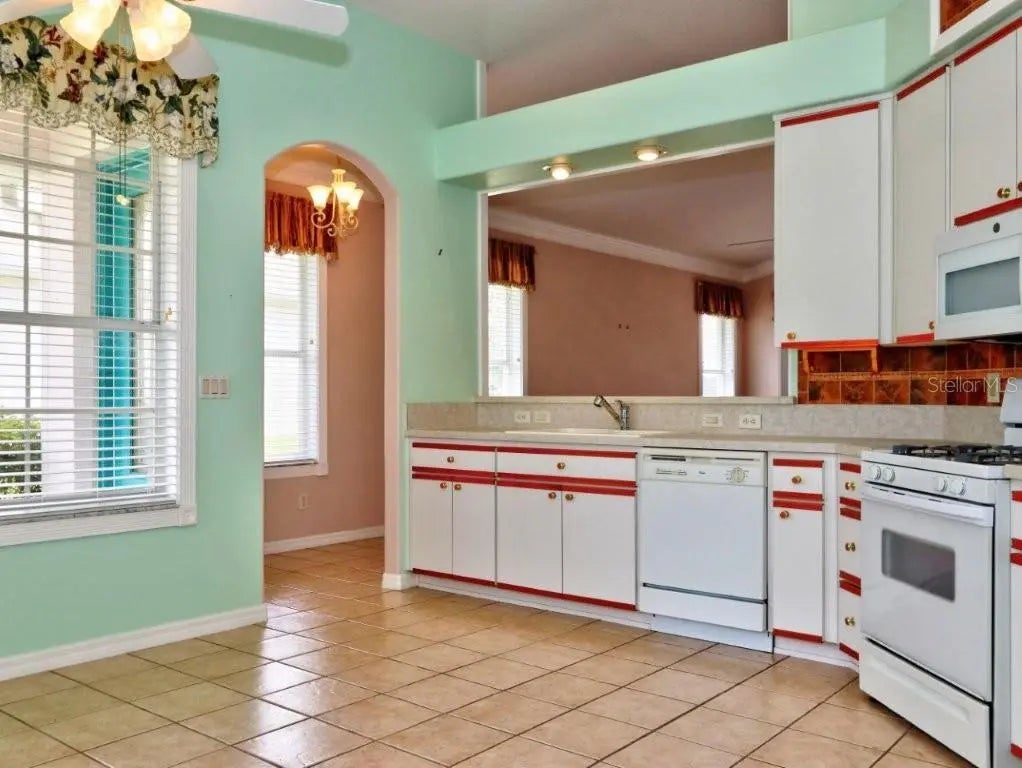 4854 Glen Coe Street, LEESBURG Property Listing: MLS® #G5103094