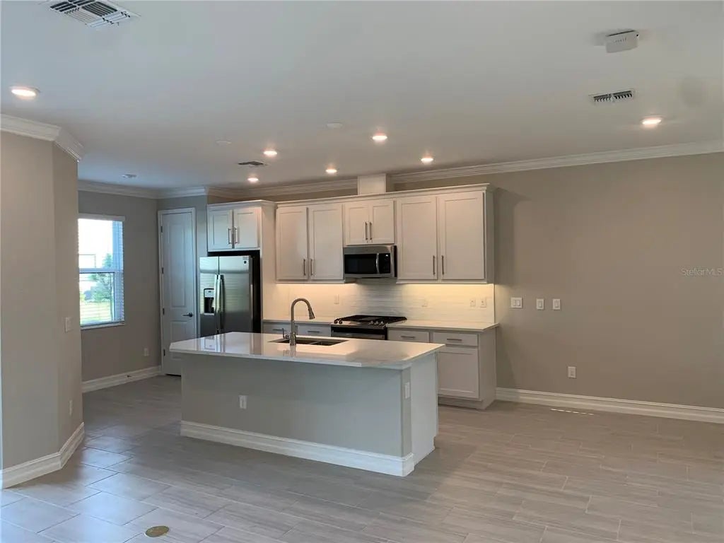 4709 Ancona Way, WESLEY CHAPEL Property Listing: MLS® #TB8437741