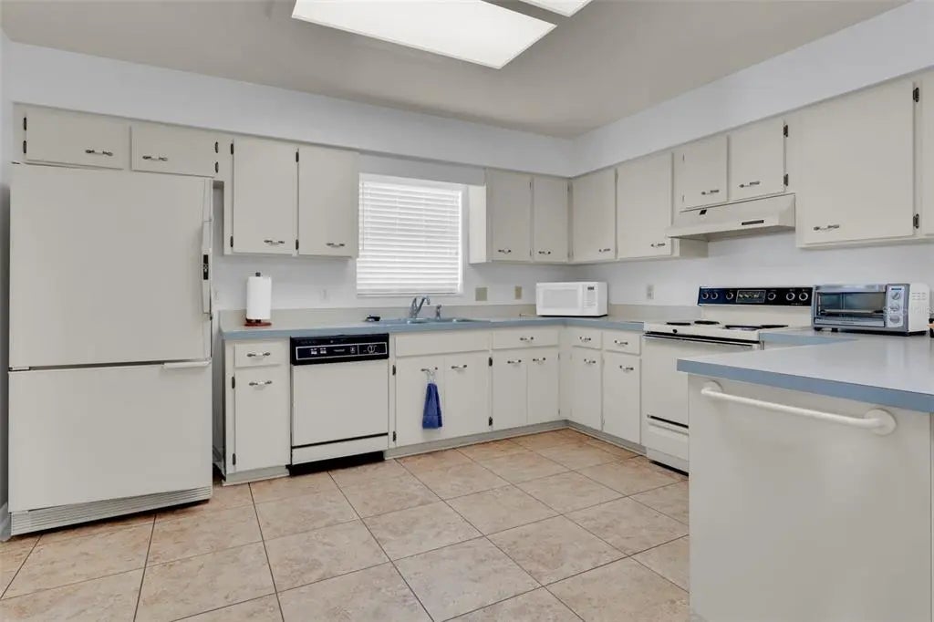 2331 Golden Horseshoe Circle S, LAKELAND, FL 33810-2751 | MLS® # ...