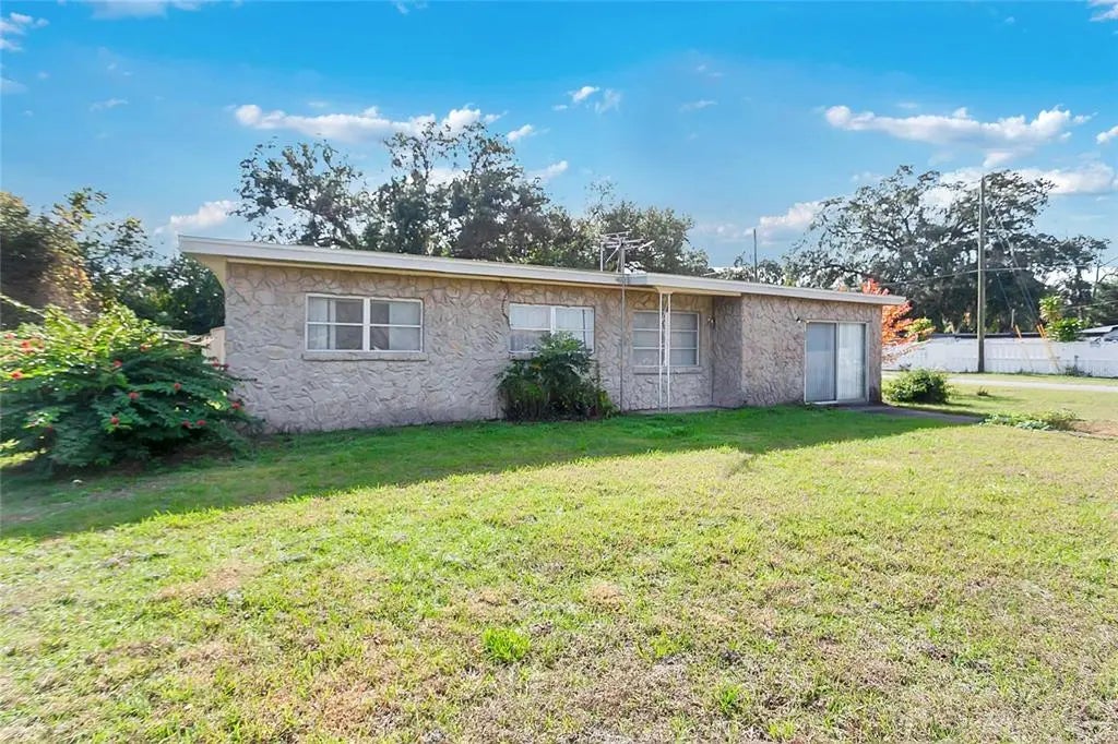 306 Nanette Dr, ORLANDO LAKE MARY MANOR. MLS# O6373092