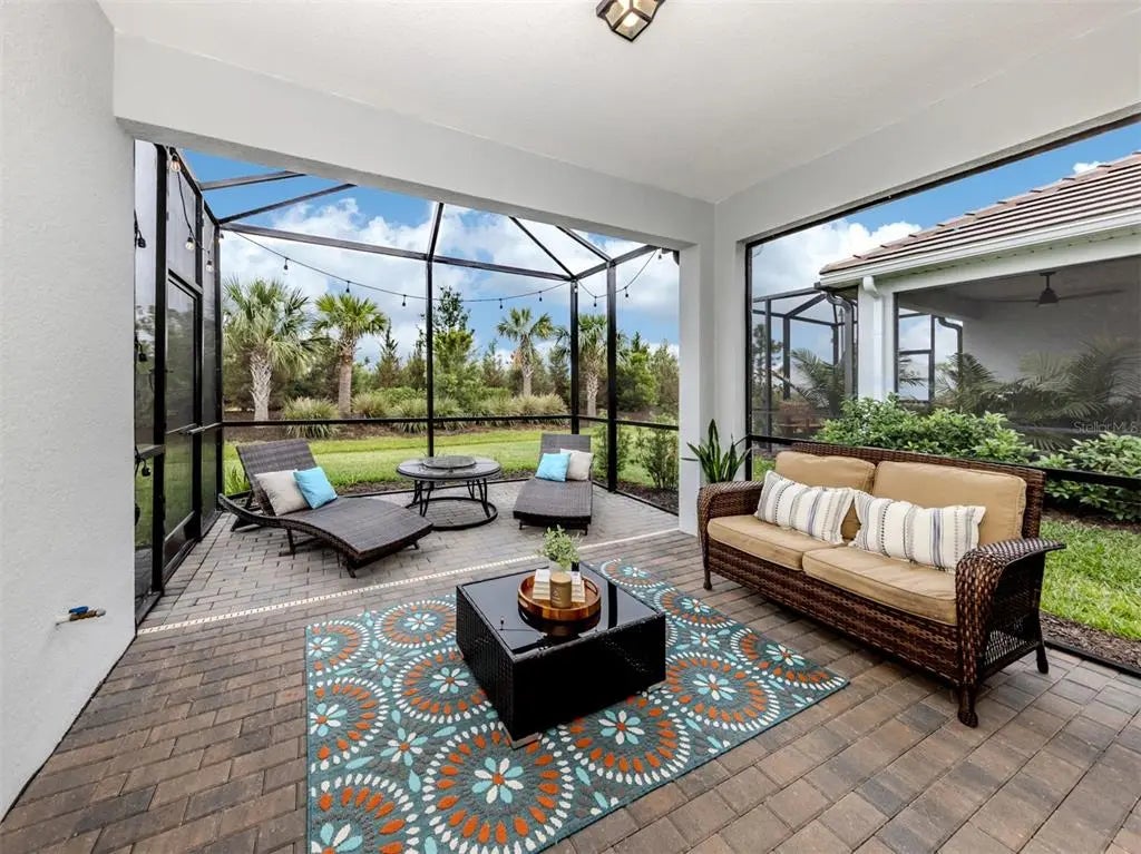 18002 Franklin Park Court, VENICE Property Listing: MLS® #N6141727