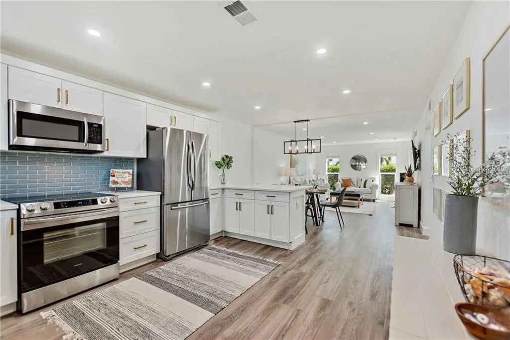 7003 Sunset Way 4, ST PETE BEACH Property Listing: MLS® #TB8458646