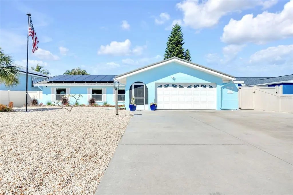 1015 Spindle Palm Way, APOLLO BEACH, FL 33572 | MLS® #TB8468488 | Mike ...