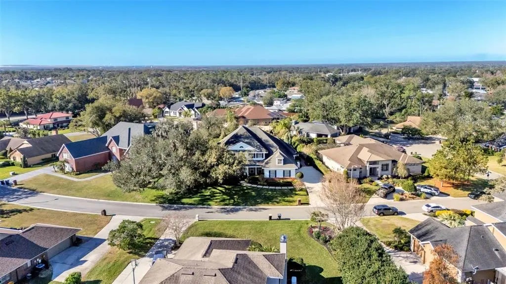 6101 Pier Place Drive, LAKELAND Property Listing: MLS® #L4958580