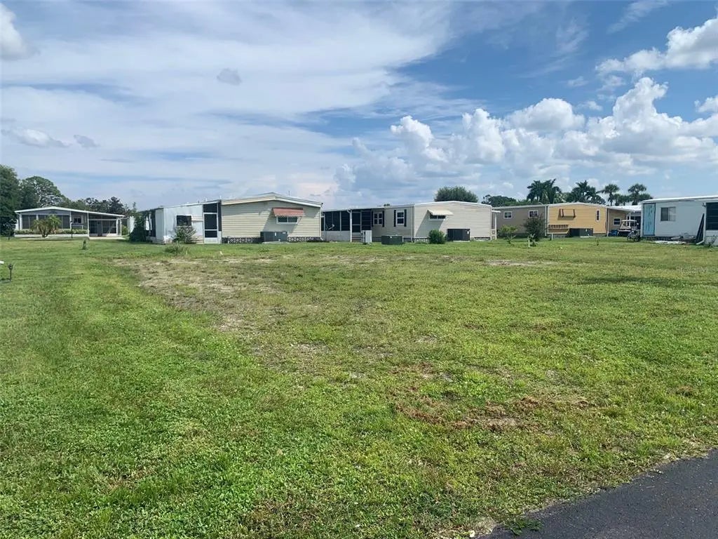 235 Estrada, NORTH PORT, FL | MLS® TB8303059 - BuySarasota.com