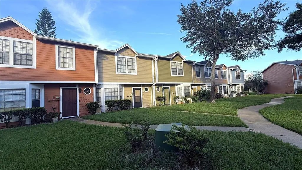 2025 Waterleaf Street, ORLANDO, FL 32837-6756 | MLS® #O6336257 | Mike ...