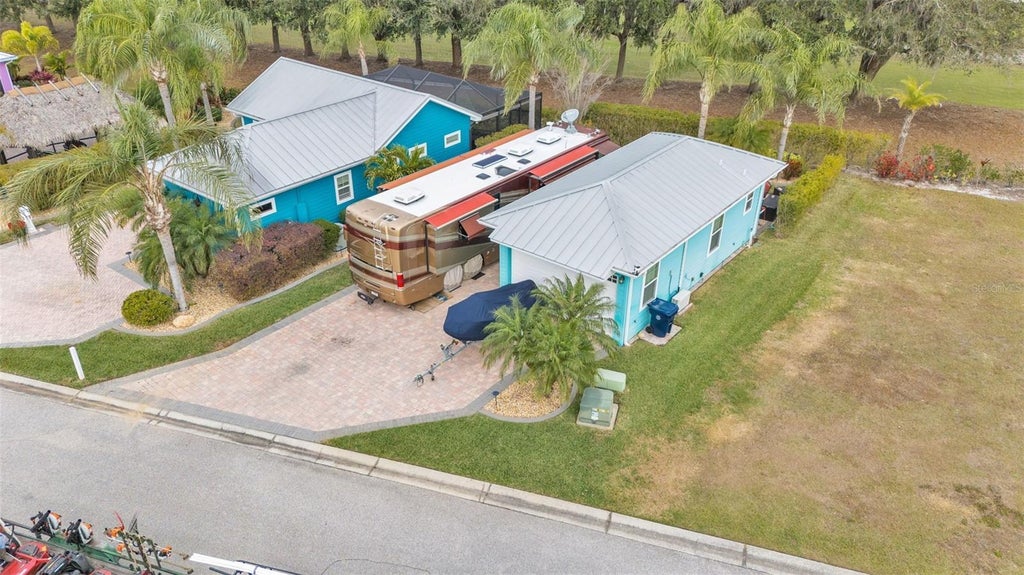 3247 Red Tail Hawk Drive, POLK CITY Property Listing: MLS® #L4953012