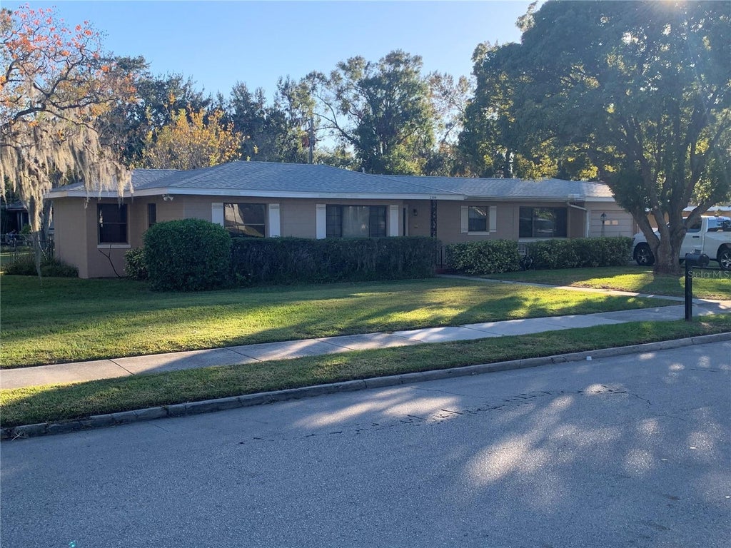 2304 Avenue C Sw, WINTER HAVEN WEST WINTER HAVEN. MLS# P4933082