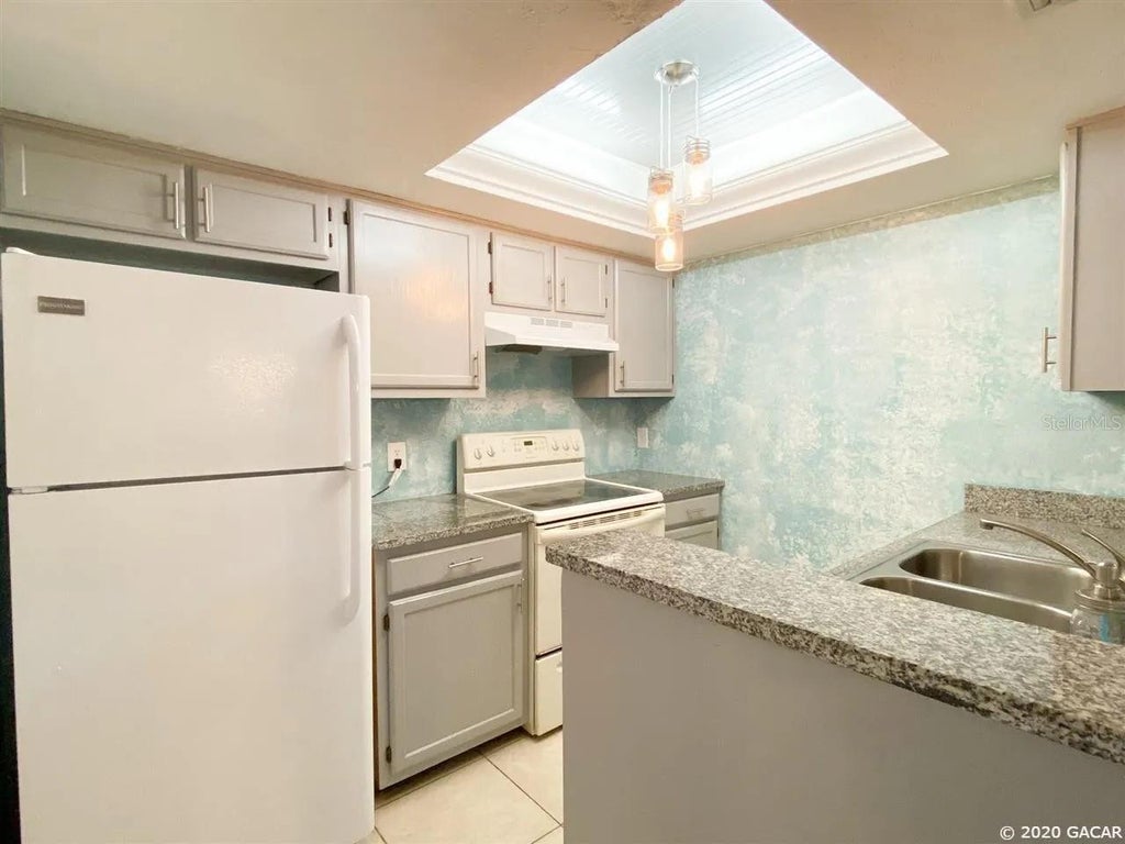 5855 Sw 8th Place, GAINESVILLE Property Listing: MLS® #GC535434