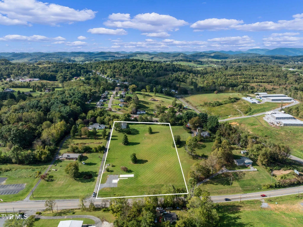 16235 Lee Highway, Bristol Property Listing: MLS® #9986369