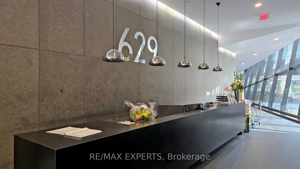 629 King Street W Ph1418, Toronto C01 Property Listing: MLS® #C12342034