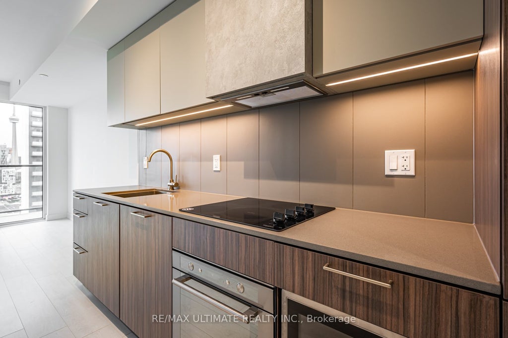 19 Western Battery Road 2921, Toronto C01 Property Listing: MLS® #C12513766