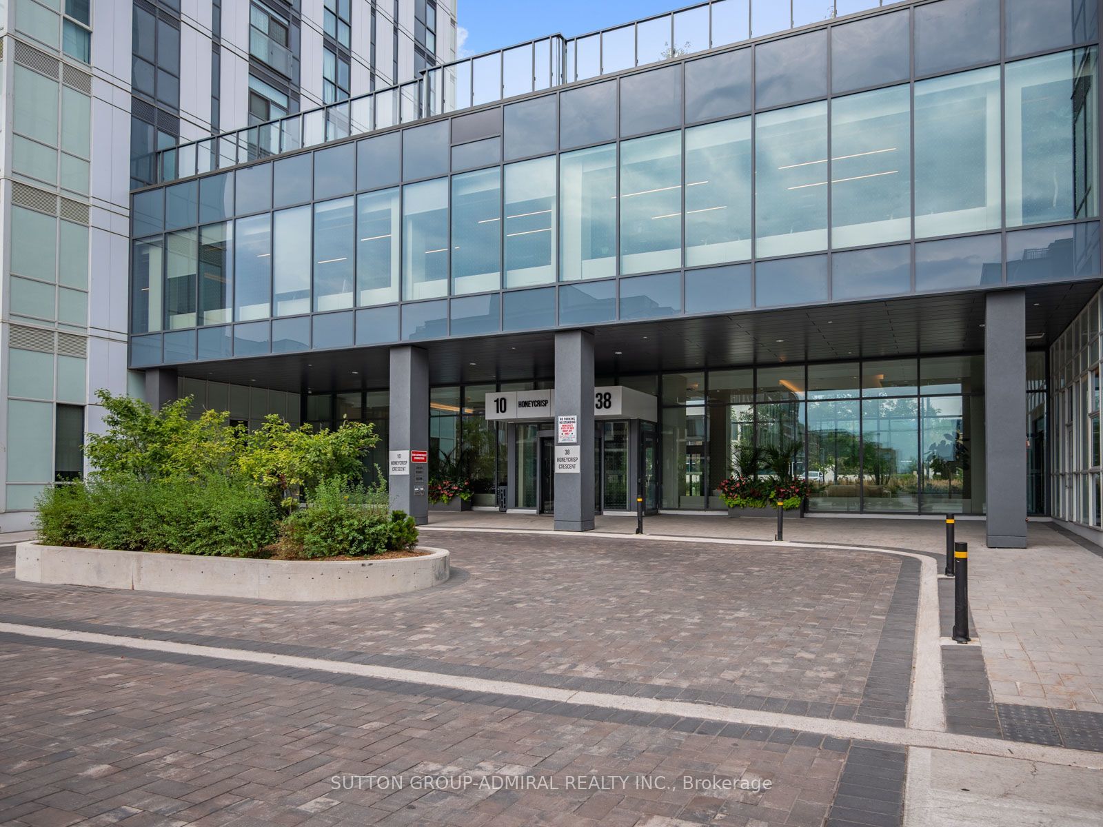 10 Honeycrisp Crescent 1607 - Home for Sale | London Ontario Real Estate