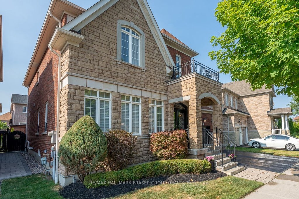 10 Weston Crescent, Ajax Property Listing: MLS® #E12337053