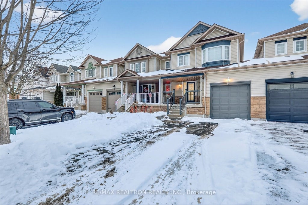 14 Sinden Drive, Whitby Property Listing: MLS® #E12655990