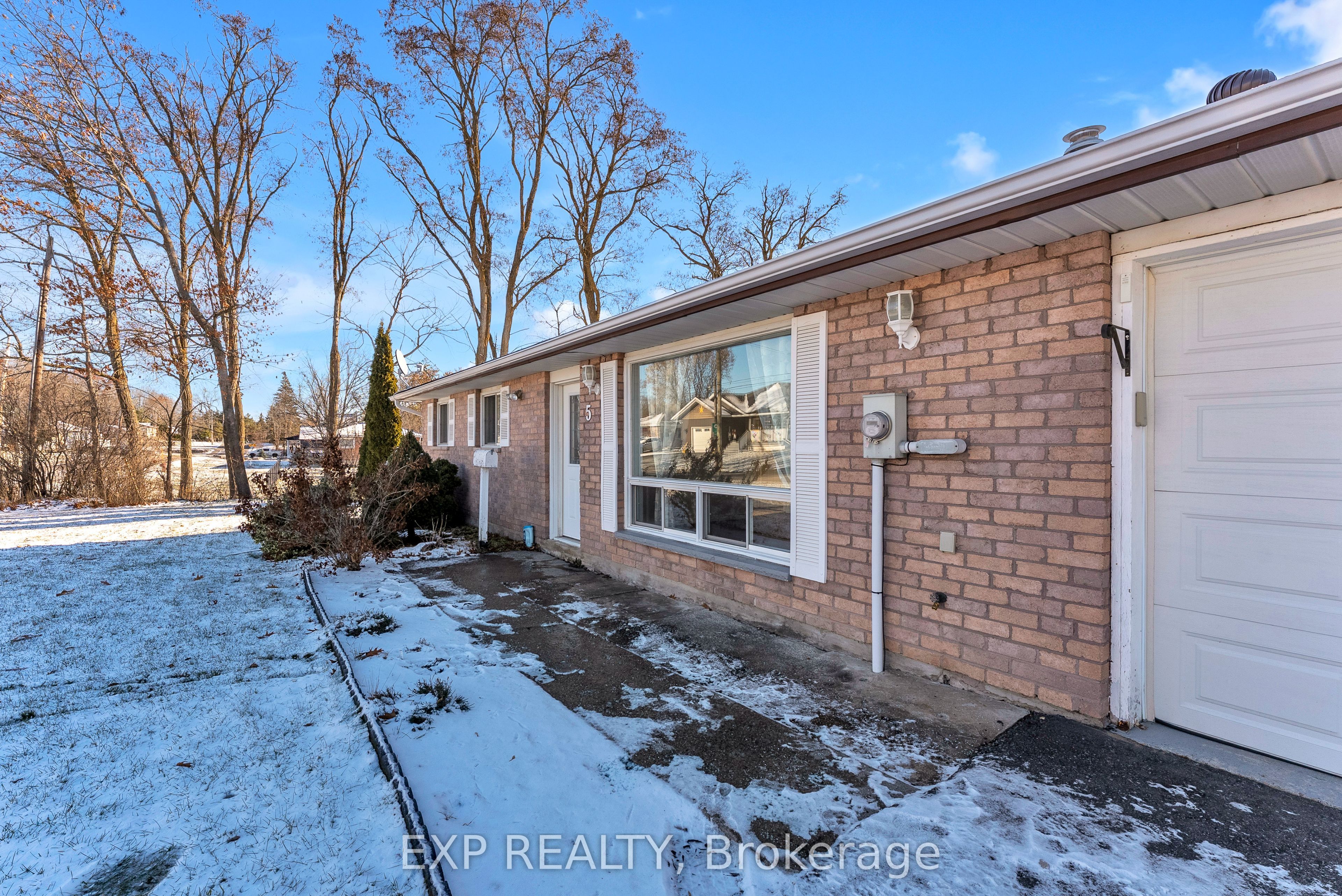 5 Crawford Drive - Home for Sale | London Ontario Real Estate