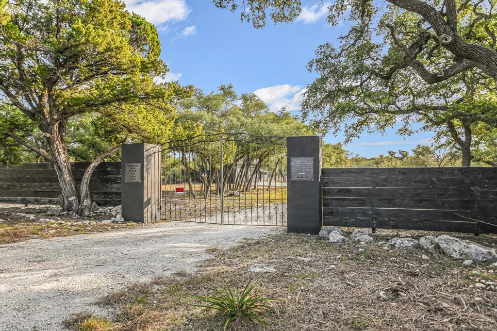 2531 Wayside Dr, Wimberley Property Listing: MLS® #2102996