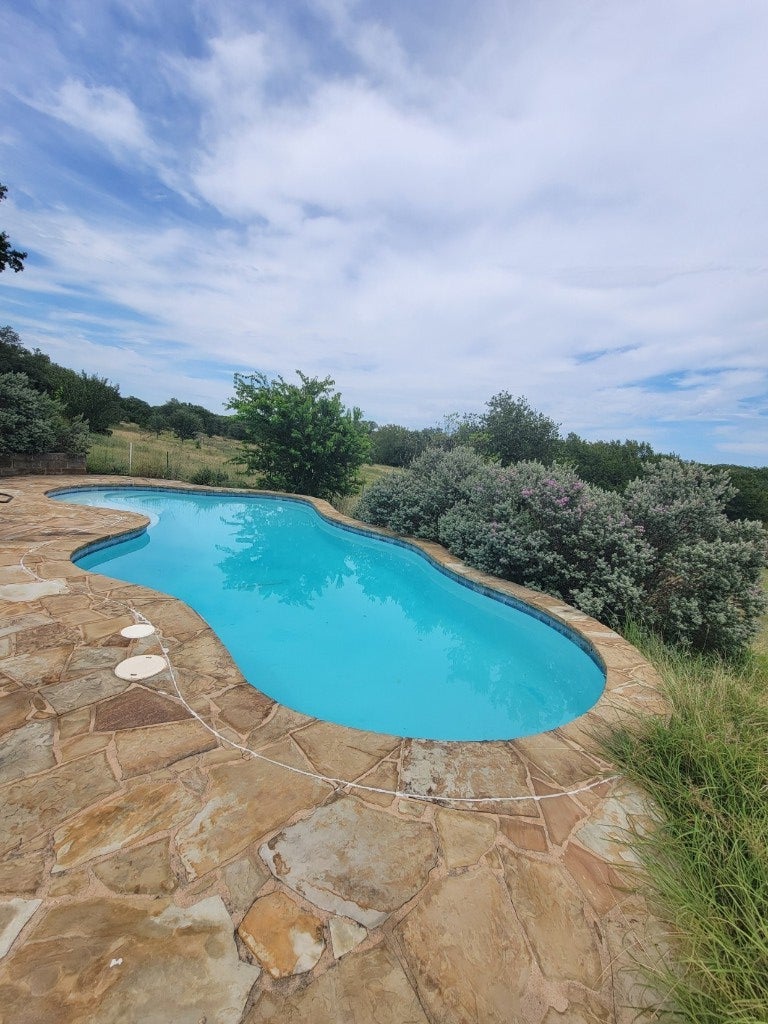 24369-2 Bingham Creek Road, Leander TX Real Estate Listing - MLS® # 6838833