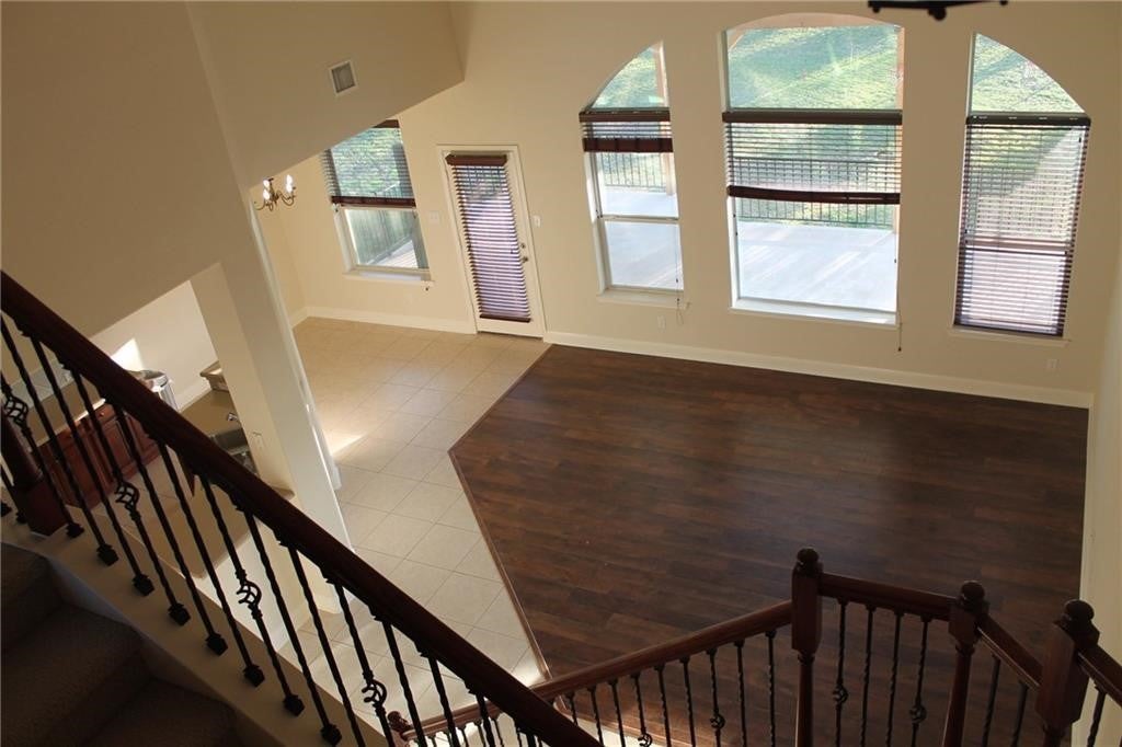 2513 Rusk Court, Round Rock TX Real Estate Listing - MLS® # 5013128