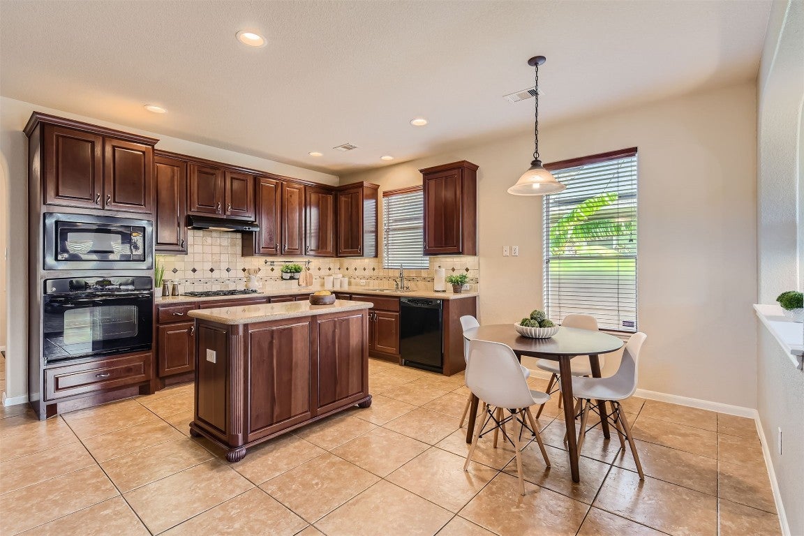 12404 Timber Heights Dr on in Austin MLS® #4753112 - Listed for $498630