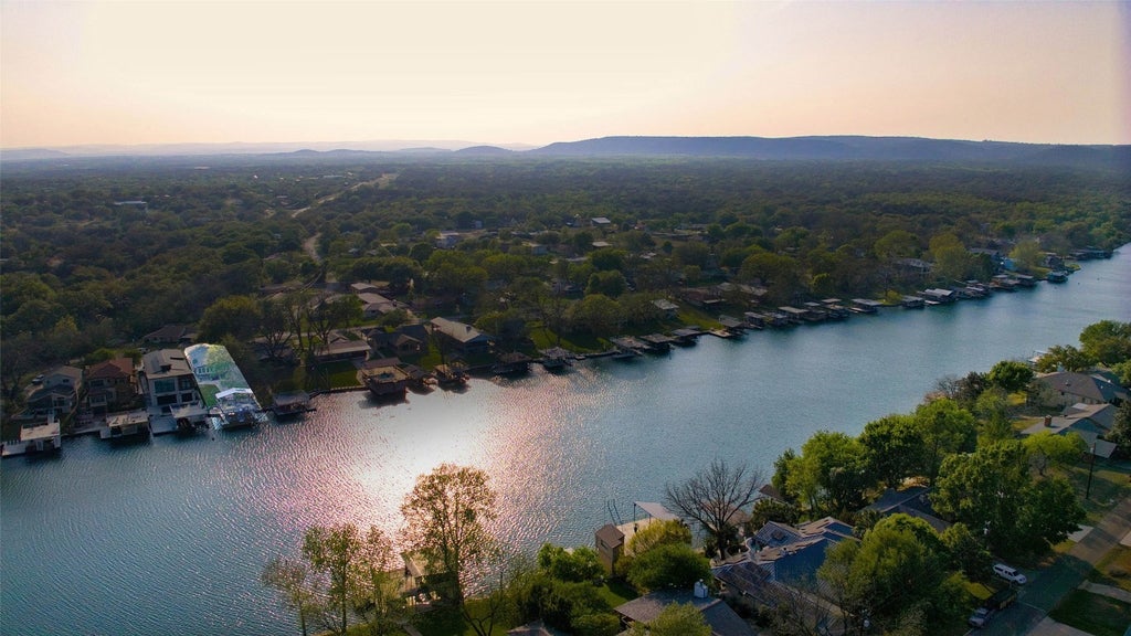 108 Riverside Dr, Kingsland Property Listing: MLS® #9697319