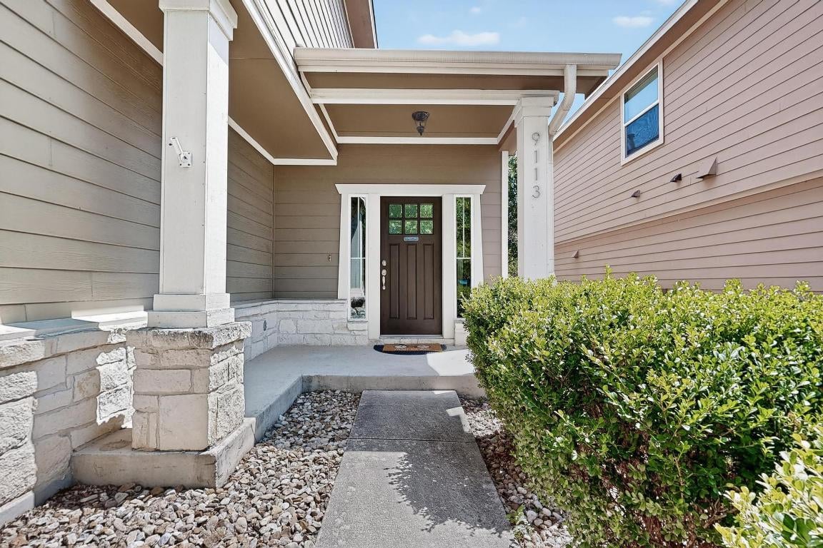 9113 Sweetgum Drive, Austin TX Real Estate Listing - MLS® # 6013759