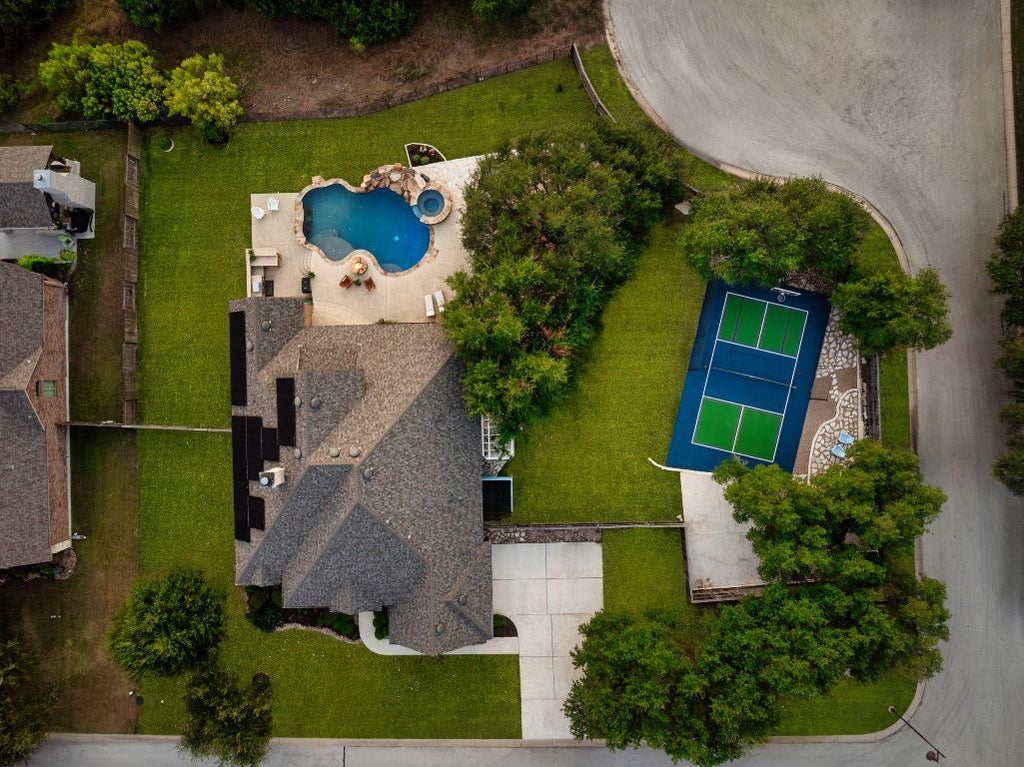 125 Stoney Point Rd, Austin Property Listing: MLS® #1019355