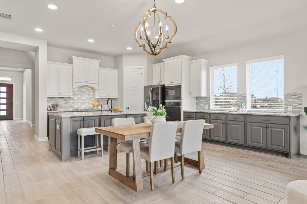 8306 Bestride Bnd, Austin Property Listing: MLS® #2657364